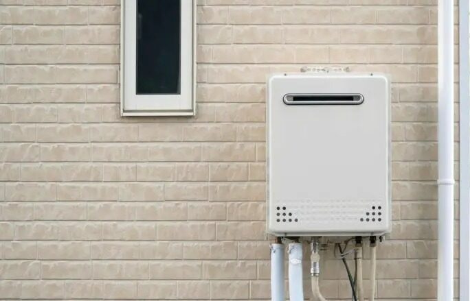 How to hide a hot water system outside - Hero Plumbing